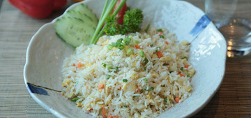 Try This Quick, Cheap Veggie Fried Rice Recipe - Utopia