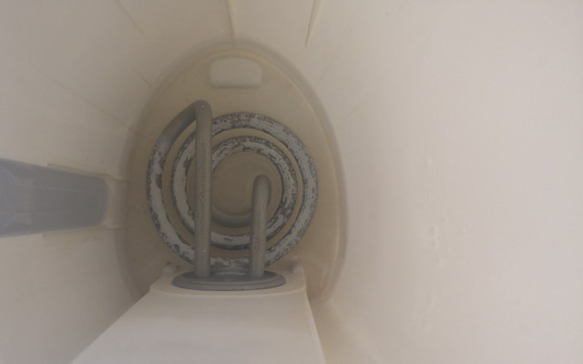 4 Natural Limescale Remover Methods - Utopia