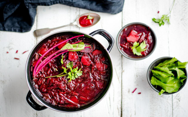 2-Ingredient Natural Homemade Beet Dye - Utopia