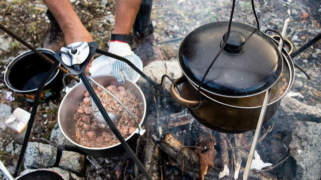 How To Make DIY Backpacking Meals + 13 Ideas - Utopia
